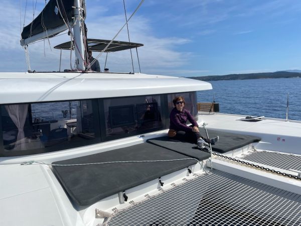 Navegando por Croacia en catamarán: ruta de 4 días desde Trogir